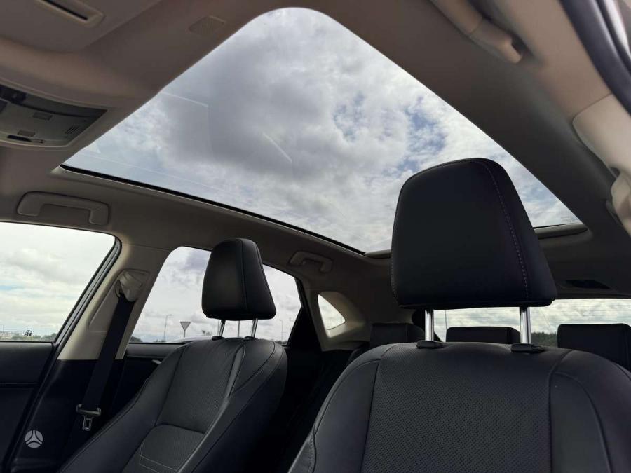 Grey Lexus NX 300h 2019 in Vilnius, with an engine capacity of 2.49 L and mileage of 104 thousand km for 28850 €, photo 16 on AUTOMOTO.COM.LV