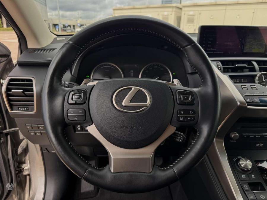 Grey Lexus NX 300h 2019 in Vilnius, with an engine capacity of 2.49 L and mileage of 104 thousand km for 28850 €, photo 23 on AUTOMOTO.COM.LV