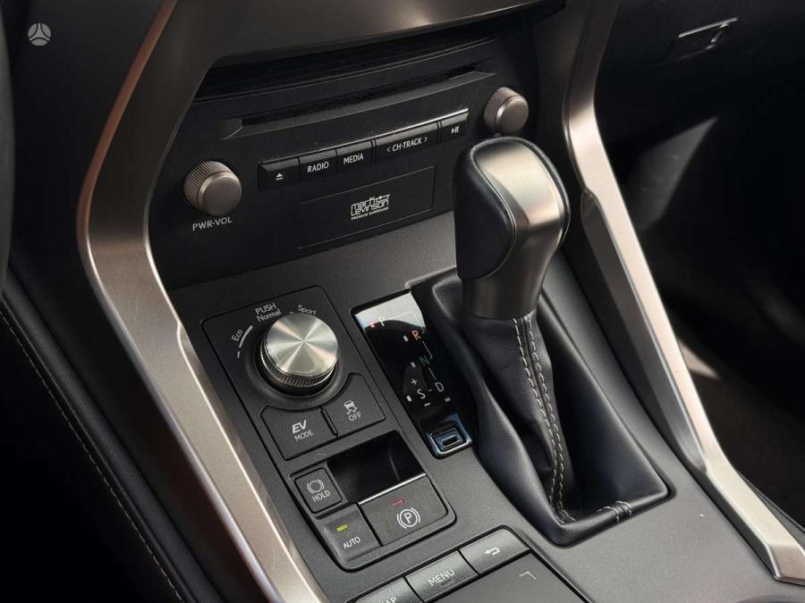 Grey Lexus NX 300h 2019 in Vilnius, with an engine capacity of 2.49 L and mileage of 104 thousand km for 28850 €, photo 30 on AUTOMOTO.COM.LV