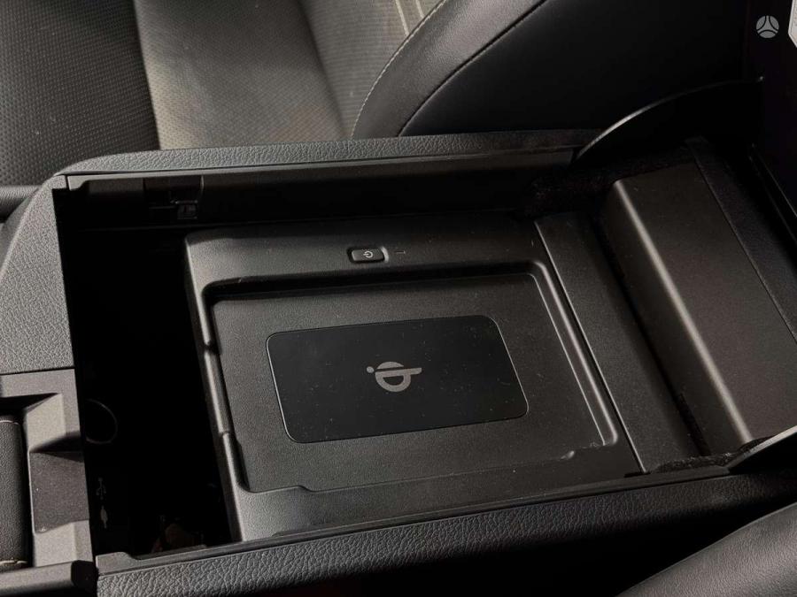 Grey Lexus NX 300h 2019 in Vilnius, with an engine capacity of 2.49 L and mileage of 104 thousand km for 28850 €, photo 32 on AUTOMOTO.COM.LV