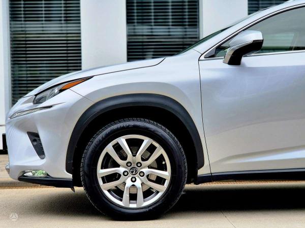 Pelēks Lexus NX 300h 2019 Viļņa, ar dzinēja tilpumu 2.49 L un nobraukumu 155 tūkst. km par 23650 €, foto 9 vietnē AUTOMOTO.COM.LV