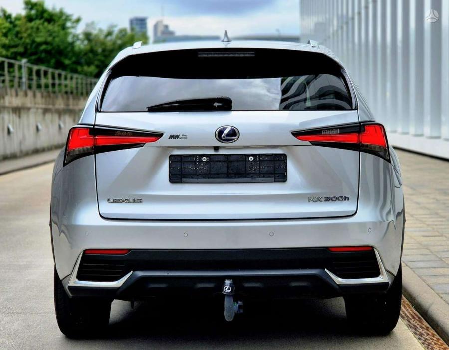 Серый Лексус NX 300h 2019 в Вильнюс, объемом двигателя 2.49 л и пробегом 155 тыс. км за 23650 €, фото 13 на AUTOMOTO.COM.LV