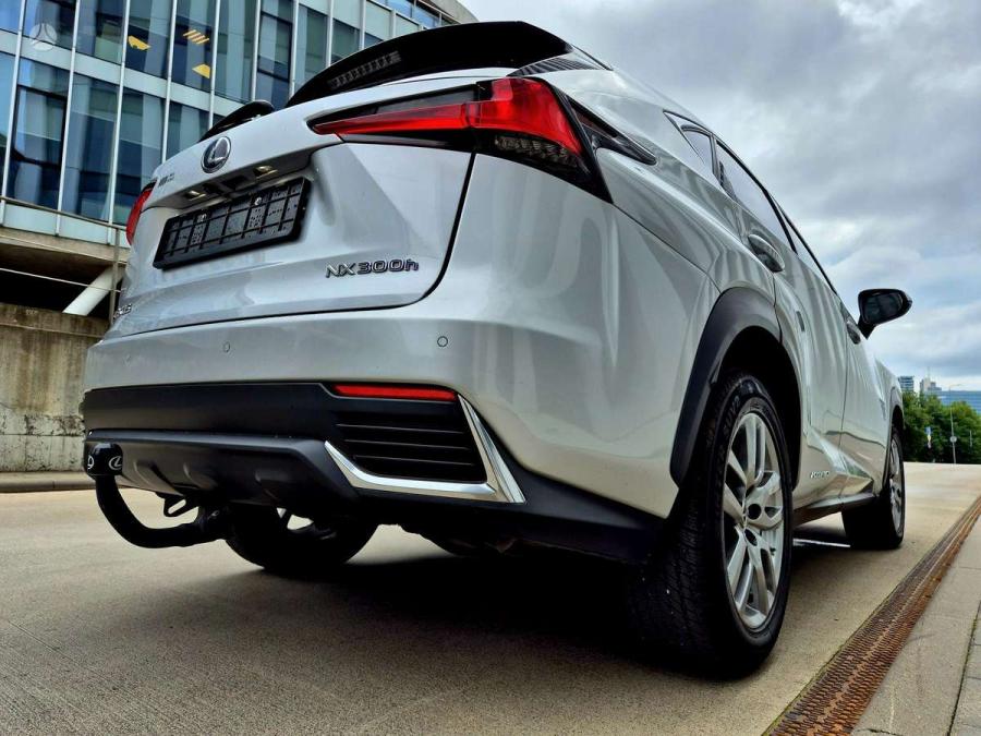 Серый Лексус NX 300h 2019 в Вильнюс, объемом двигателя 2.49 л и пробегом 155 тыс. км за 23650 €, фото 15 на AUTOMOTO.COM.LV