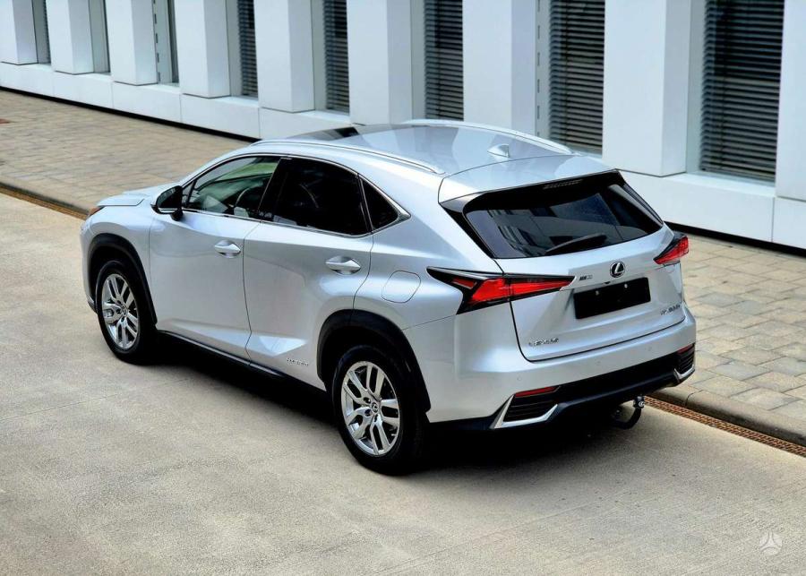 Серый Лексус NX 300h 2019 в Вильнюс, объемом двигателя 2.49 л и пробегом 155 тыс. км за 23650 €, фото 18 на AUTOMOTO.COM.LV