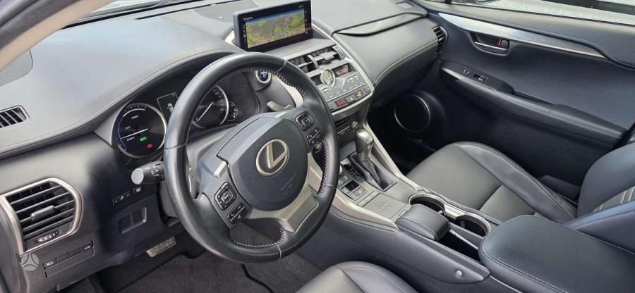 Pelēks Lexus NX 300h 2019 Viļņa, ar dzinēja tilpumu 2.49 L un nobraukumu 80 tūkst. km par 29980 €, foto 22 vietnē AUTOMOTO.COM.LV