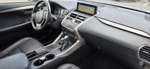 Pelēks Lexus NX 300h 2019 Viļņa, ar dzinēja tilpumu 2.49 L un nobraukumu 80 tūkst. km par 29980 €, foto 25 vietnē AUTOMOTO.COM.LV