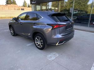 Серый Лексус NX 300h 2019 в Вильнюс, объемом двигателя 2.49 л и пробегом 46 тыс. км за 28950 €, фото 5 на AUTOMOTO.COM.LV