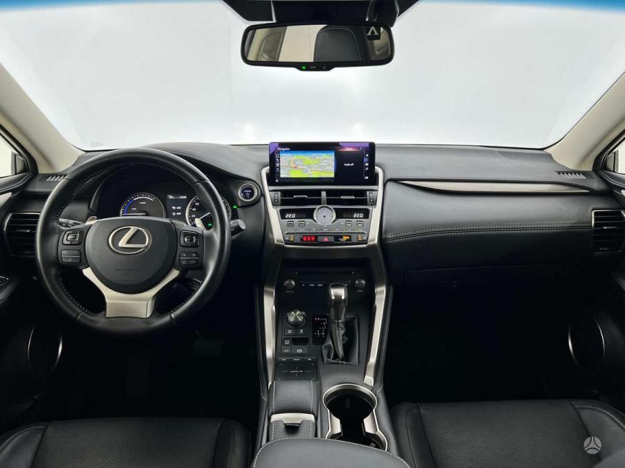 Серый Лексус NX 300h 2019 в Вильнюс, объемом двигателя 2.49 л и пробегом 138 тыс. км за 29900 €, фото 9 на AUTOMOTO.COM.LV