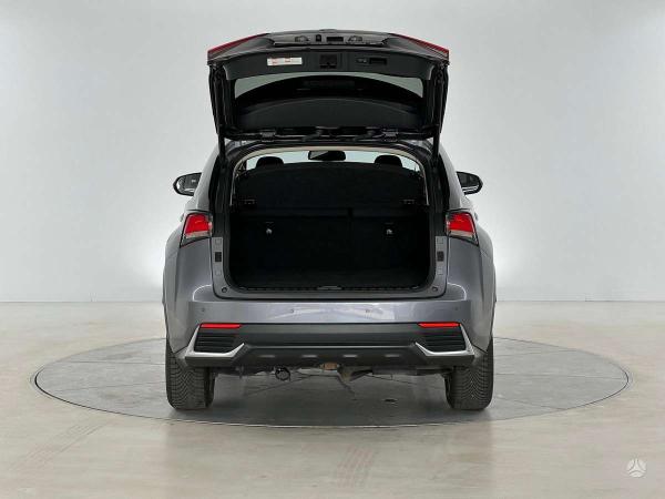 Pelēks Lexus NX 300h 2019 Viļņa, ar dzinēja tilpumu 2.49 L un nobraukumu 138 tūkst. km par 29900 €, foto 10 vietnē AUTOMOTO.COM.LV