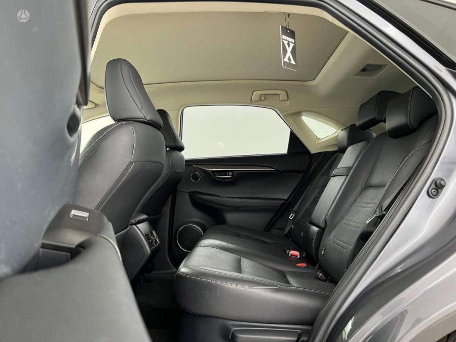 Серый Лексус NX 300h 2019 в Вильнюс, объемом двигателя 2.49 л и пробегом 138 тыс. км за 29900 €, фото 20 на AUTOMOTO.COM.LV