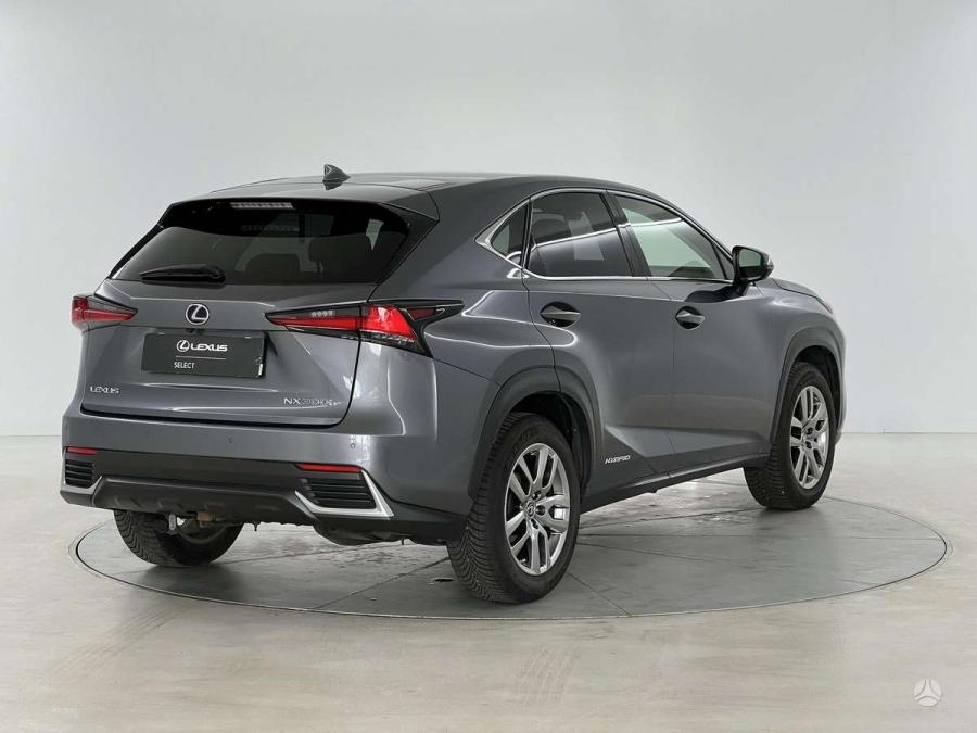 Серый Лексус NX 300h 2019 в Вильнюс, объемом двигателя 2.49 л и пробегом 138 тыс. км за 29900 €, фото 21 на AUTOMOTO.COM.LV
