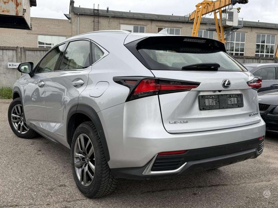 Серый Лексус NX 300h 2019 в Вильнюс, объемом двигателя 2.49 л и пробегом 108 тыс. км за 24500 €, фото 15 на AUTOMOTO.COM.LV