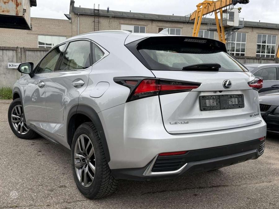 Серый Лексус NX 300h 2019 в Вильнюс, объемом двигателя 2.49 л и пробегом 108 тыс. км за 24300 €, фото 15 на AUTOMOTO.COM.LV