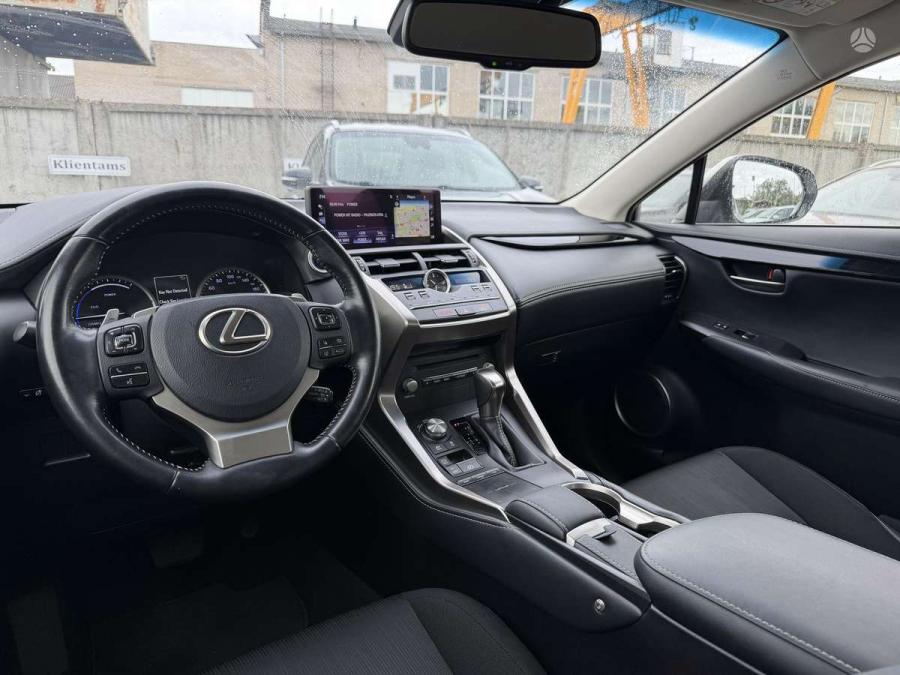 Серый Лексус NX 300h 2019 в Вильнюс, объемом двигателя 2.49 л и пробегом 108 тыс. км за 24300 €, фото 17 на AUTOMOTO.COM.LV