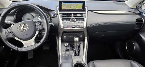 Grey Lexus NX 300h 2019 in Vilnius, with an engine capacity of 2.49 L and mileage of 80 thousand km for 28600 €, photo 8 on AUTOMOTO.COM.LV
