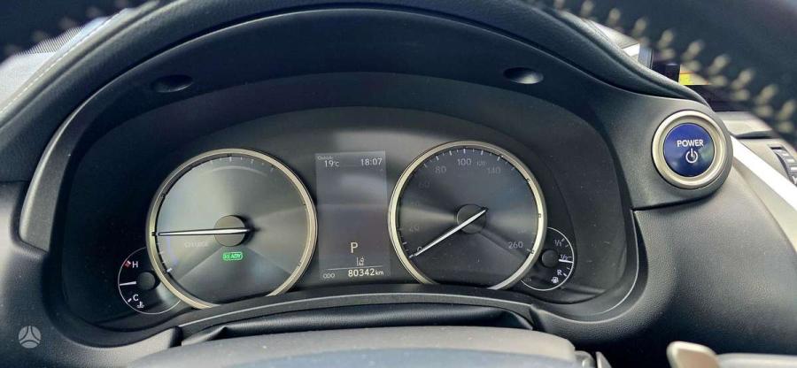 Серый Лексус NX 300h 2019 в Вильнюс, объемом двигателя 2.49 л и пробегом 80 тыс. км за 28600 €, фото 13 на AUTOMOTO.COM.LV