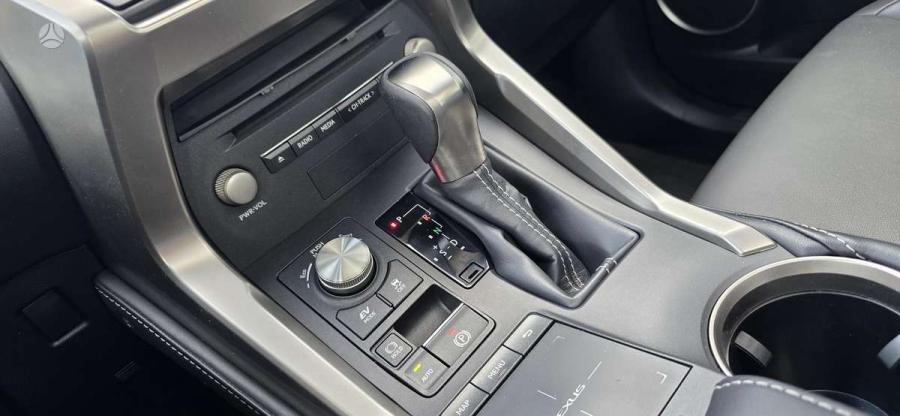 Серый Лексус NX 300h 2019 в Вильнюс, объемом двигателя 2.49 л и пробегом 80 тыс. км за 28600 €, фото 17 на AUTOMOTO.COM.LV