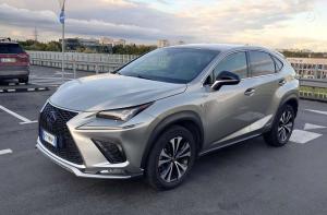 Pelēks Lexus NX 300h 2019 Viļņa, ar dzinēja tilpumu 2.49 L un nobraukumu 189 tūkst. km par 28755 €, foto 1 vietnē AUTOMOTO.COM.LV