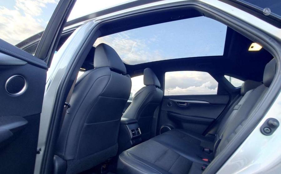 Pelēks Lexus NX 300h 2019 Viļņa, ar dzinēja tilpumu 2.49 L un nobraukumu 189 tūkst. km par 28755 €, foto 6 vietnē AUTOMOTO.COM.LV