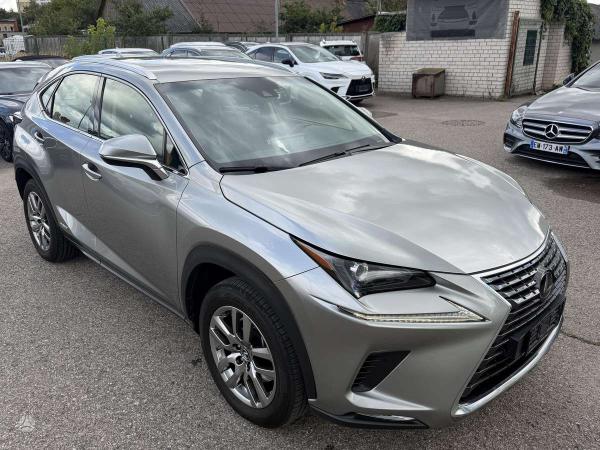 Grey Lexus NX 300h 2019 in Vilnius, with an engine capacity of 2.49 L and mileage of 240 thousand km for 19900 €, photo 8 on AUTOMOTO.COM.LV