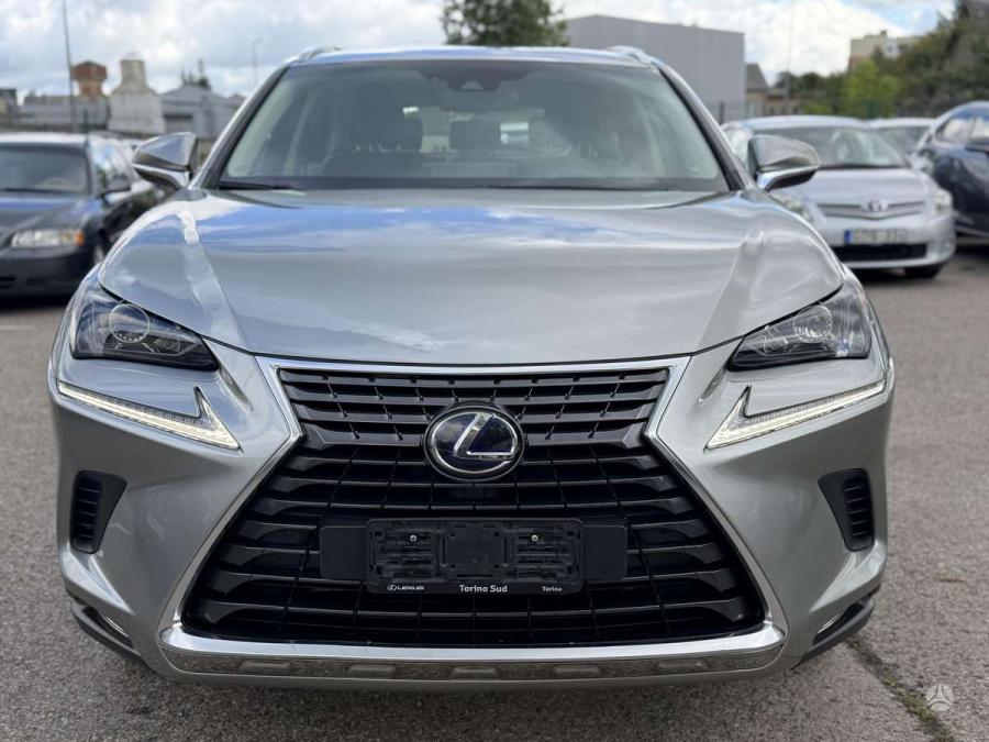 Grey Lexus NX 300h 2019 in Vilnius, with an engine capacity of 2.49 L and mileage of 240 thousand km for 19900 €, photo 5 on AUTOMOTO.COM.LV
