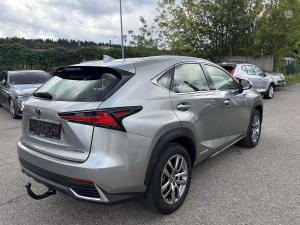 Grey Lexus NX 300h 2019 in Vilnius, with an engine capacity of 2.49 L and mileage of 240 thousand km for 19900 €, photo 11 on AUTOMOTO.COM.LV
