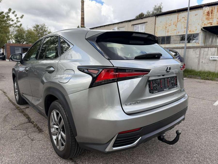 Grey Lexus NX 300h 2019 in Vilnius, with an engine capacity of 2.49 L and mileage of 240 thousand km for 19900 €, photo 15 on AUTOMOTO.COM.LV