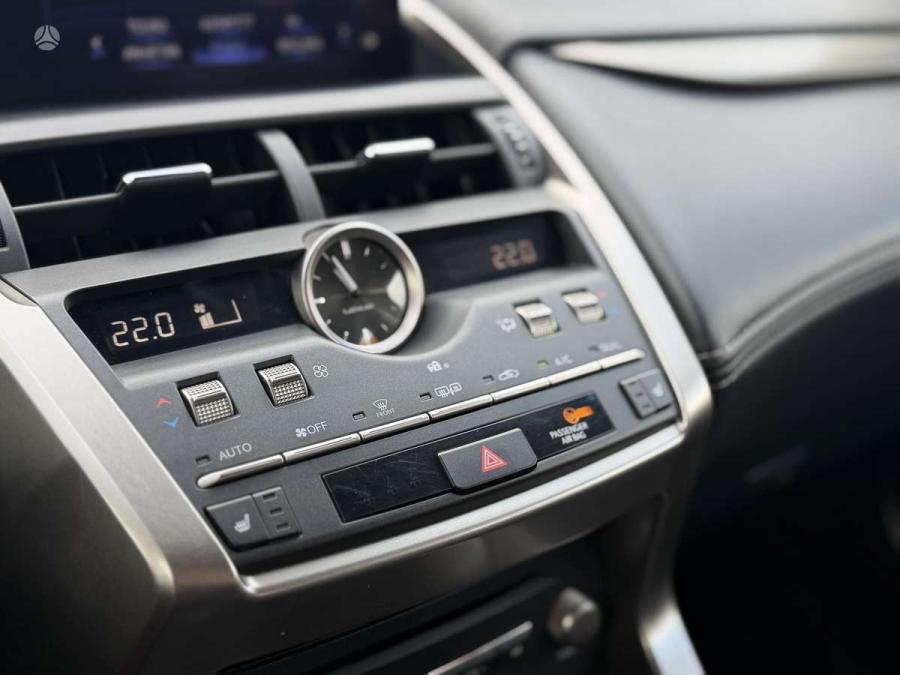 Grey Lexus NX 300h 2019 in Vilnius, with an engine capacity of 2.49 L and mileage of 240 thousand km for 19900 €, photo 27 on AUTOMOTO.COM.LV