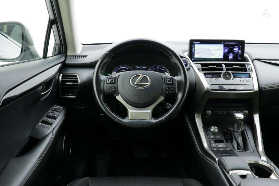 Pelēks Lexus NX 300h 2019 Viļņa, ar dzinēja tilpumu 2.49 L un nobraukumu 109 tūkst. km par 26990 €, foto 3 vietnē AUTOMOTO.COM.LV
