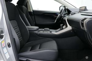 Pelēks Lexus NX 300h 2019 Viļņa, ar dzinēja tilpumu 2.49 L un nobraukumu 109 tūkst. km par 26990 €, foto 20 vietnē AUTOMOTO.COM.LV