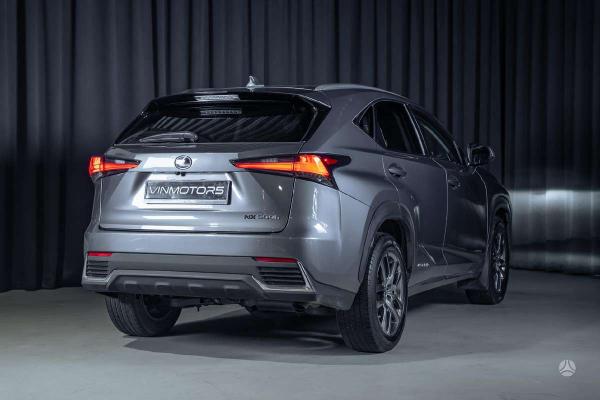 Pelēks Lexus NX 300h 2020 Viļņa, ar dzinēja tilpumu 2.50 L un nobraukumu 77 tūkst. km par 35000 €, foto 3 vietnē AUTOMOTO.COM.LV