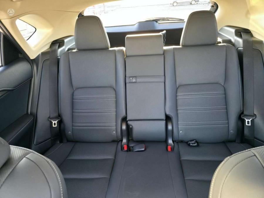 Grey Lexus NX 300h 2020 in Vilnius, with an engine capacity of 2.50 L and mileage of 80 thousand km for 28600 €, photo 24 on AUTOMOTO.COM.LV