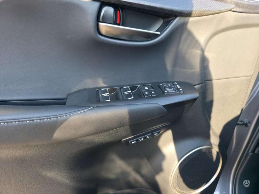 Grey Lexus NX 300h 2020 in Vilnius, with an engine capacity of 2.50 L and mileage of 80 thousand km for 28600 €, photo 25 on AUTOMOTO.COM.LV