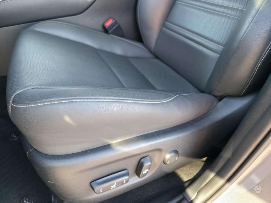 Grey Lexus NX 300h 2020 in Vilnius, with an engine capacity of 2.50 L and mileage of 80 thousand km for 28600 €, photo 26 on AUTOMOTO.COM.LV