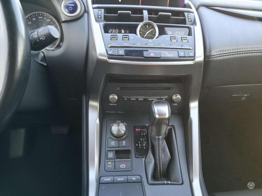 Grey Lexus NX 300h 2020 in Vilnius, with an engine capacity of 2.50 L and mileage of 80 thousand km for 28600 €, photo 33 on AUTOMOTO.COM.LV