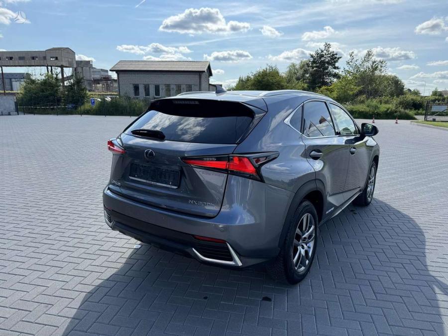 Grey Lexus NX 300h 2020 in Telschi, with an engine capacity of 2.49 L and mileage of 157 thousand km for 22500 €, photo 7 on AUTOMOTO.COM.LV