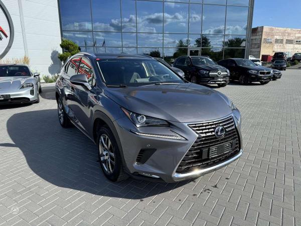 Pelēks Lexus NX 300h 2020 Telšiai, ar dzinēja tilpumu 2.49 L un nobraukumu 157 tūkst. km par 22500 €, foto 9 vietnē AUTOMOTO.COM.LV