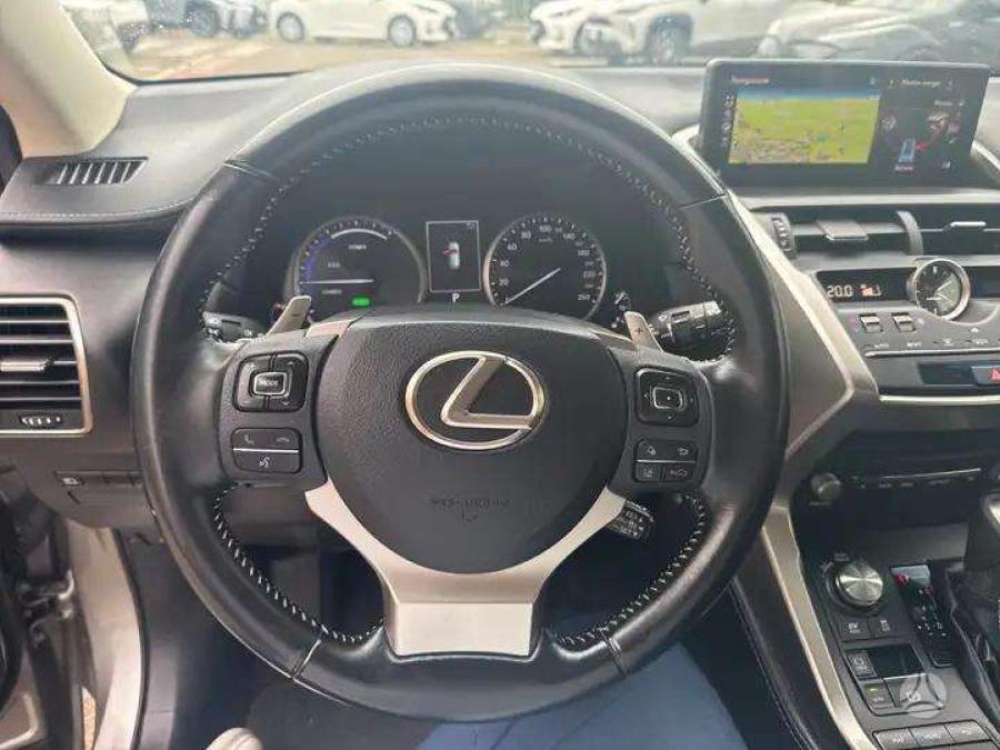 Серый Лексус NX 300h 2020 в Вильнюс, объемом двигателя 2.49 л и пробегом 150 тыс. км за 21999 €, фото 7 на AUTOMOTO.COM.LV
