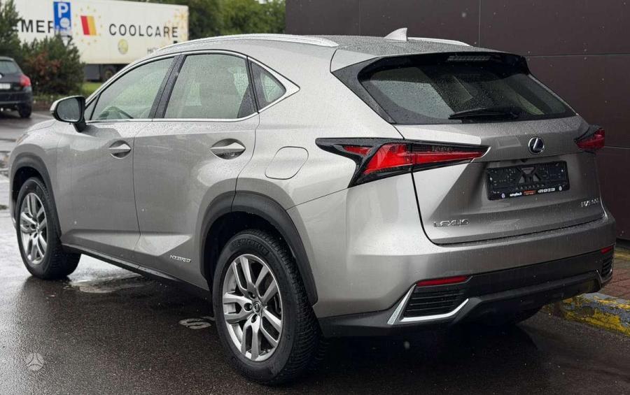 Серый Лексус NX 300h 2020 в Вильнюс, объемом двигателя 2.49 л и пробегом 150 тыс. км за 23999 €, фото 4 на AUTOMOTO.COM.LV