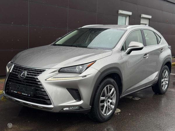 Pelēks Lexus NX 300h 2020 Viļņa, ar dzinēja tilpumu 2.49 L un nobraukumu 150 tūkst. km par 23999 €, foto 1 vietnē AUTOMOTO.COM.LV