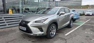 Grey Lexus NX 300h 2021 in Vilnius, with an engine capacity of 2.49 L and mileage of 36 thousand km for 31480 €, photo 2 on AUTOMOTO.COM.LV