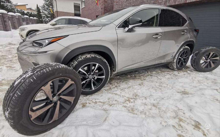 Pelēks Lexus NX 300h 2021 Viļņa, ar dzinēja tilpumu 2.49 L un nobraukumu 127 tūkst. km par 26555 €, foto 10 vietnē AUTOMOTO.COM.LV
