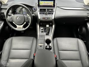Pelēks Lexus NX 300h 2021 Avižieniai, ar dzinēja tilpumu 2.50 L un nobraukumu 124 tūkst. km par 29950 €, foto 4 vietnē AUTOMOTO.COM.LV