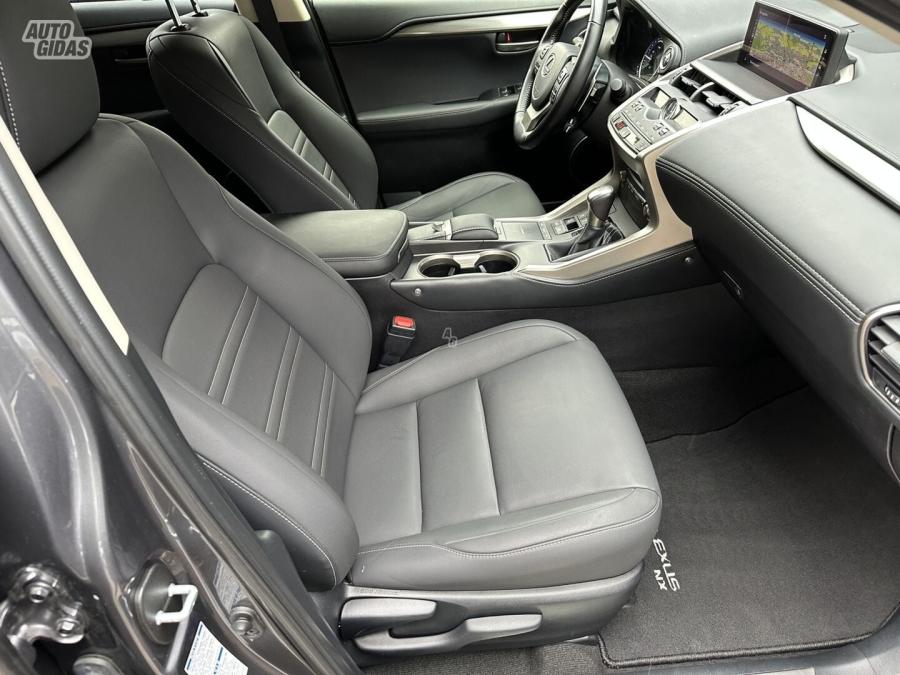 Pelēks Lexus NX 300h 2021 Avižieniai, ar dzinēja tilpumu 2.50 L un nobraukumu 124 tūkst. km par 29950 €, foto 5 vietnē AUTOMOTO.COM.LV