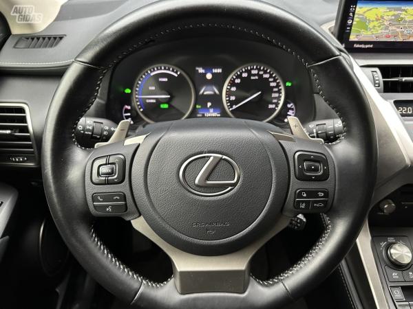 Pelēks Lexus NX 300h 2021 Avižieniai, ar dzinēja tilpumu 2.50 L un nobraukumu 124 tūkst. km par 29950 €, foto 6 vietnē AUTOMOTO.COM.LV