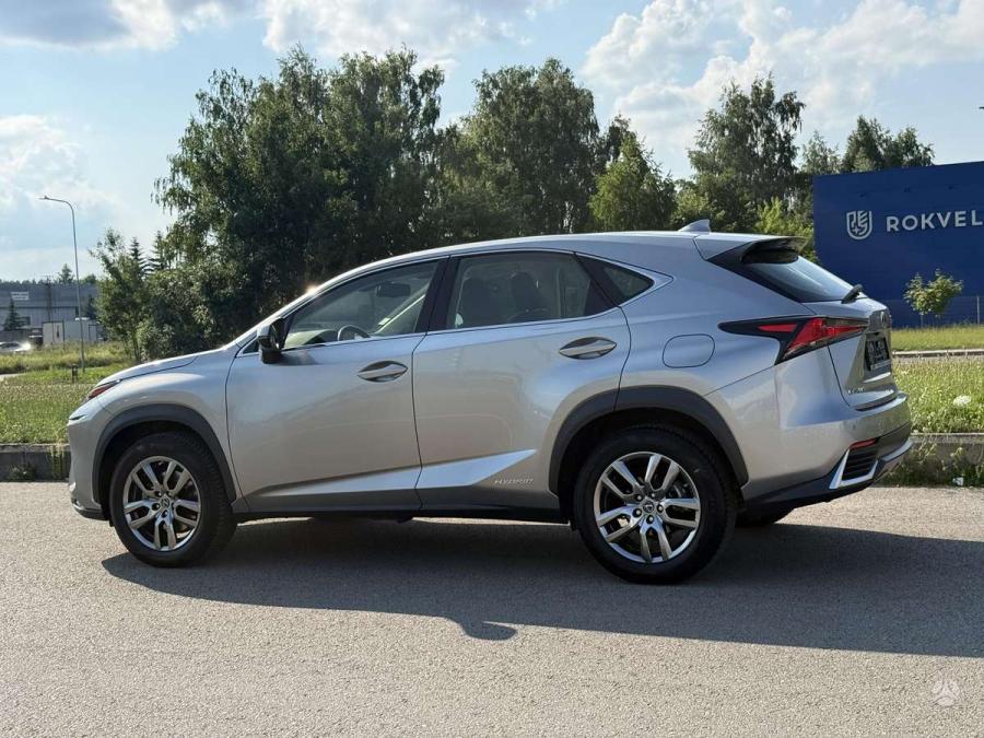 Серый Лексус NX 300h 2021 в Паневежис, объемом двигателя 2.49 л и пробегом 109 тыс. км за 27800 €, фото 18 на AUTOMOTO.COM.LV