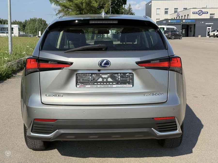 Серый Лексус NX 300h 2021 в Паневежис, объемом двигателя 2.49 л и пробегом 109 тыс. км за 27800 €, фото 22 на AUTOMOTO.COM.LV
