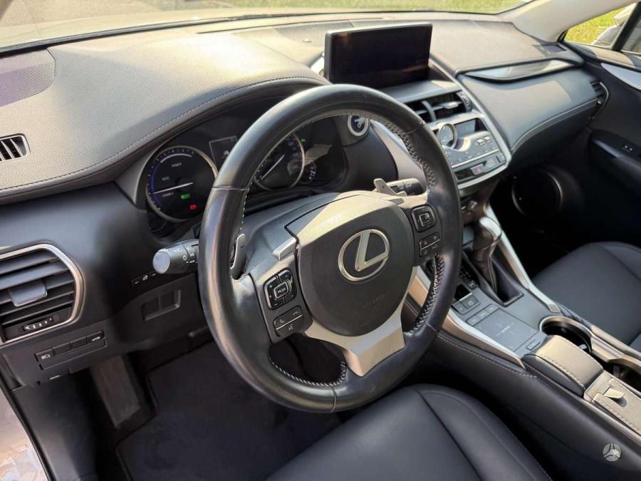 Серый Лексус NX 300h 2021 в Паневежис, объемом двигателя 2.49 л и пробегом 109 тыс. км за 27800 €, фото 29 на AUTOMOTO.COM.LV