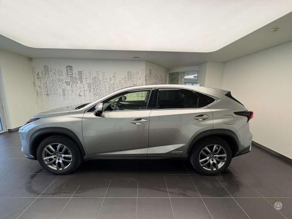 Серый Лексус NX 300h 2021 в Каунас, объемом двигателя 2.49 л и пробегом 135 тыс. км за 33500 €, фото 3 на AUTOMOTO.COM.LV