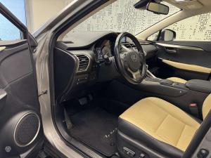 Pelēks Lexus NX 300h 2021 Kauņa, ar dzinēja tilpumu 2.49 L un nobraukumu 135 tūkst. km par 33500 €, foto 6 vietnē AUTOMOTO.COM.LV